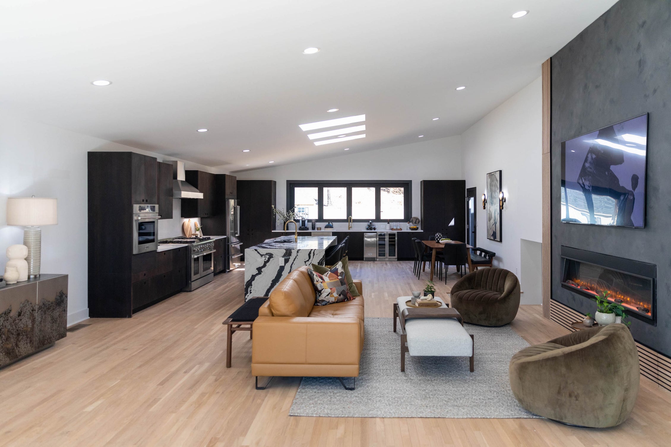 Vining Modern – Indigo Road